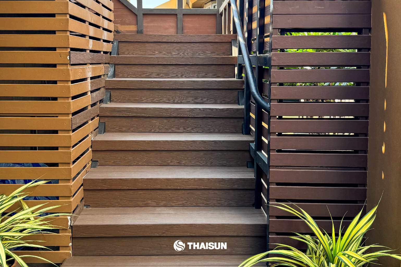 Apirl Hotel - Pattaya Chonburi - Thaisun wpc wood